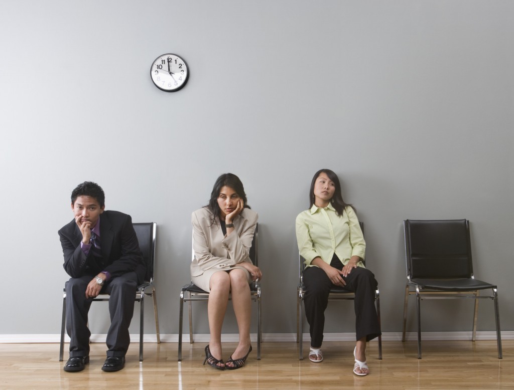 面接は何分前に到着するのが良い？待ち時間での待機方法も紹介！ | ONESCENE（ワンシーン）